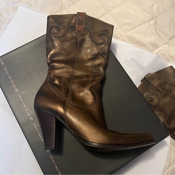 Steven By Steve Madden | Shoes | Steven Bronze Leather Pull On Heeled ...